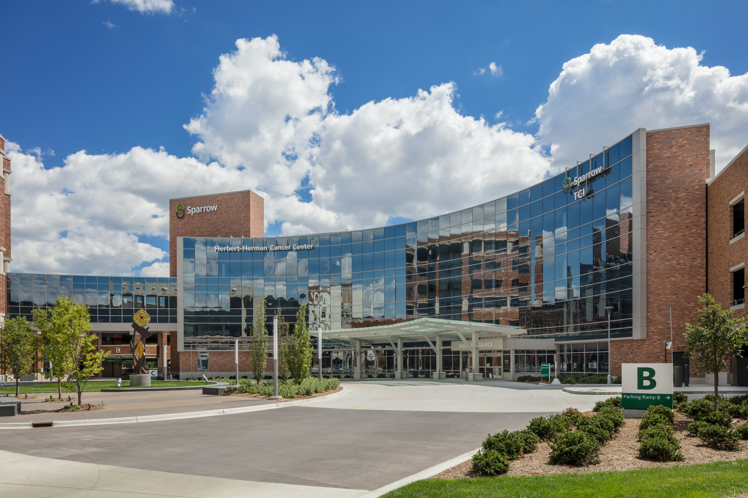 Herbert-Herman Cancer Center and Parking Structure | The Christman Company